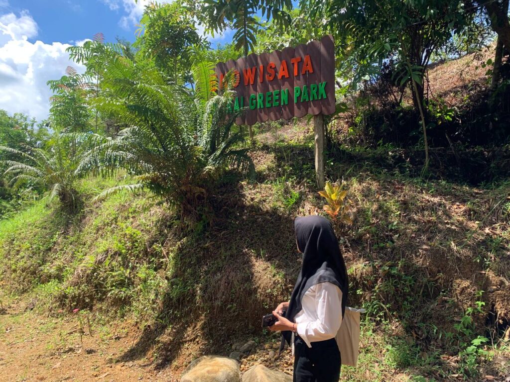 Menyusuri Keindahan Tersembunyi Ekowisata Sungkai Green Park di Kota Padang